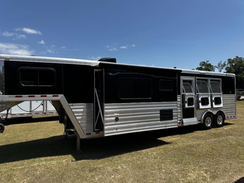 2019 Cimarron 3 Horse Slant Load Gooseneck Horse Trailer With Living ...