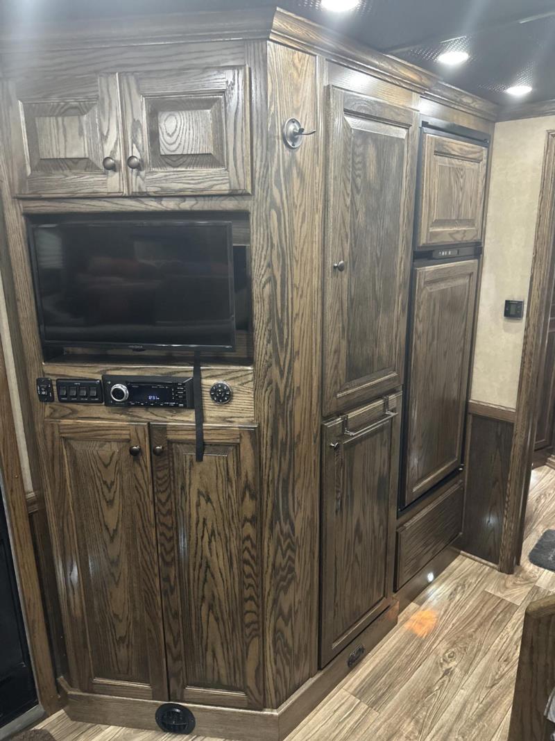 2022 4-Star 3 Horse Slant Load Gooseneck Horse Trailer With Living ...